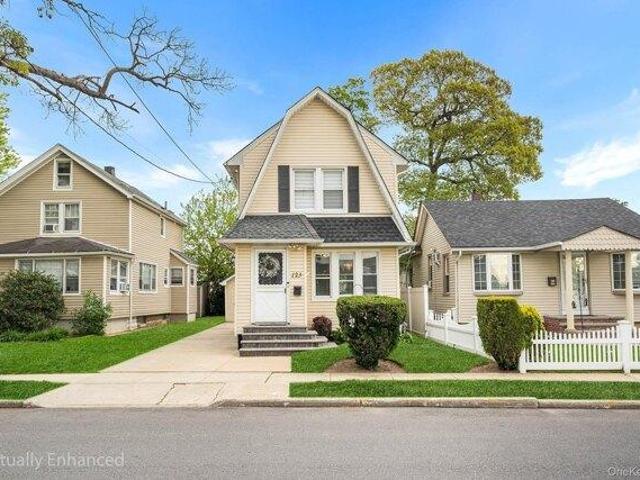 2 bedroom, Valley Stream NY 11580 103602752
