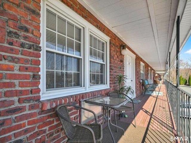 2 bedroom, Vernon CT 06066 102212221