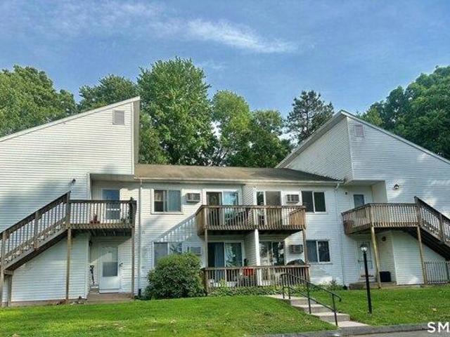 2 bedroom, Vernon CT 06066 104480706
