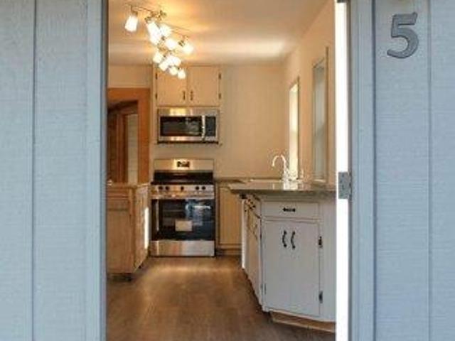 2 bedroom, Vinalhaven ME 04863 102064398