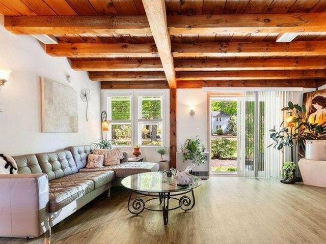 2 bedroom, York ME 03909 103249369