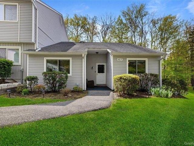 2 bedroom, Yorktown Heights NY 10598 102563047