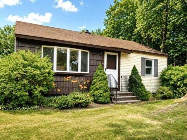 2 bedroom, Yarmouth ME 04096 105142053
