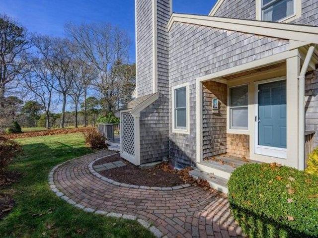 2 bedroom, Yarmouth Port MA 02675 102061254