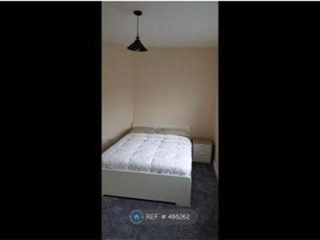 2 Bedrooms Maisonette for rent in Chalfont Road, London N9