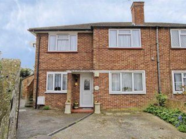 2 Bedrooms Maisonette for rent in Cherry Orchard, West Drayton, Middlesex UB7