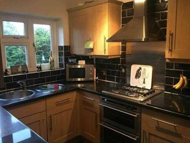 2 Bedrooms Maisonette for rent in Clewer Hill Road, Windsor SL4