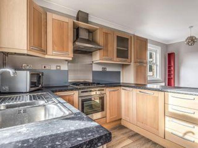2 Bedrooms Maisonette for rent in Bolton Road, Windsor SL4