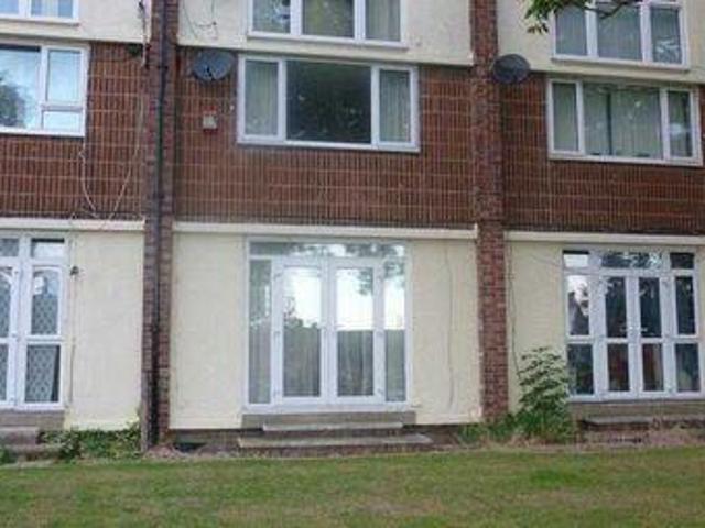 2 Bedrooms Maisonette for rent in Becket Crescent, Sheffield S8