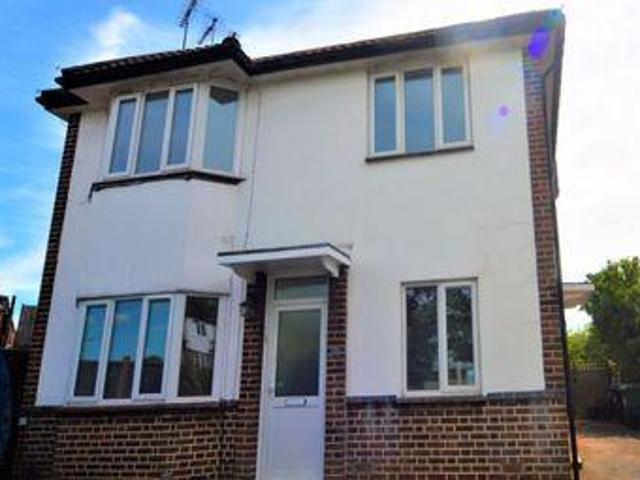 2 Bedrooms Maisonette for rent in Beech Road, St Albans, Herts AL3