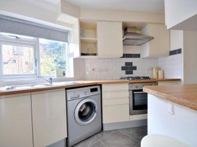 2 Bedrooms Maisonette for rent in Bellclose Road, West Drayton, Middlesex UB7