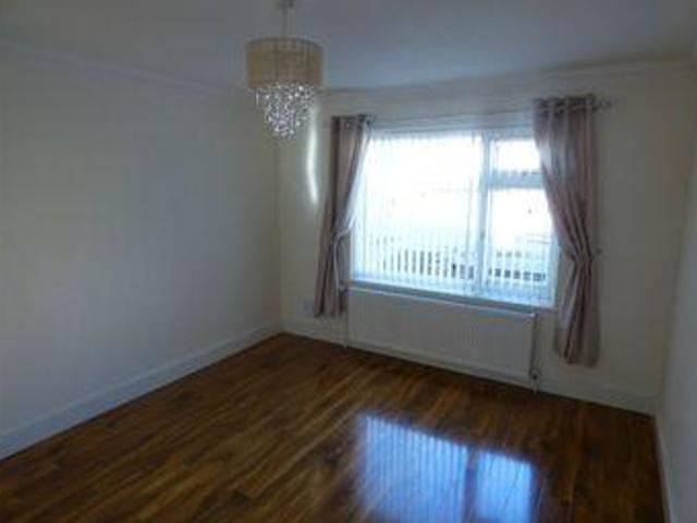 2 Bedrooms Maisonette for rent in Bellclose Road, West Drayton, Middlesex UB7