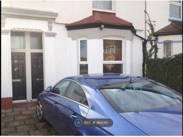 2 Bedrooms Maisonette for rent in Bensham Manor Road, Thornton Heath CR7