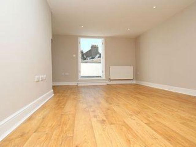 2 Bedrooms Maisonette for rent in Bristol Road, Brighton BN2