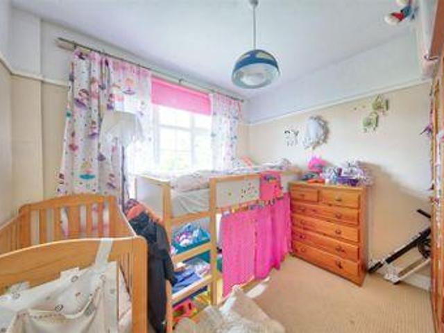 2 Bedrooms Maisonette for rent in Godley Road, London SW18