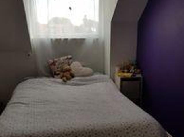 2 Bedrooms Maisonette for rent in Grove Road, North Finchley N12