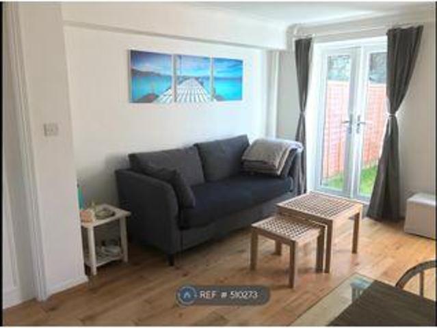 2 Bedrooms Maisonette for rent in Earlston Grove, London E9