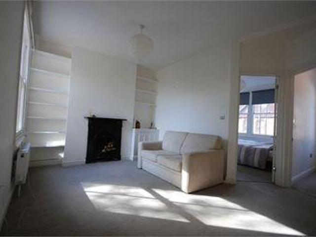 2 Bedrooms Maisonette for rent in Edgington Road, London SW16