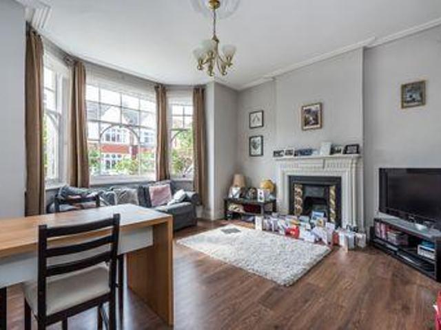 2 Bedrooms Maisonette for rent in Hotham Road, London SW15