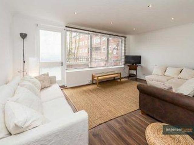 2 Bedrooms Maisonette for rent in Ollgar Close, Shepherds Bush, London W12