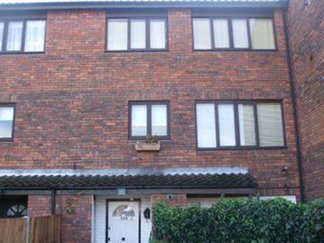 2 Bedrooms Maisonette for rent in Marshall Drive, Hayes UB4