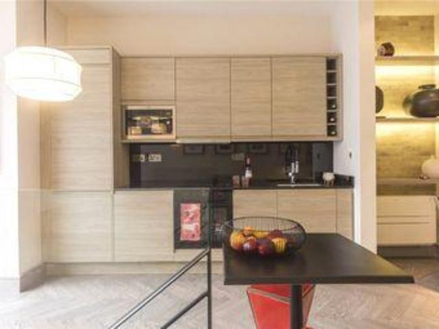 2 Bedrooms Maisonette for rent in New Kings Road, London SW6