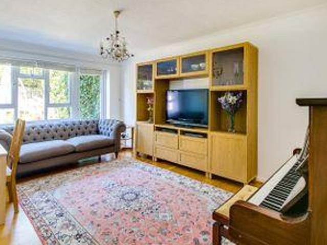 2 Bedrooms Maisonette for rent in Stanley Road, East Sheen, London SW14