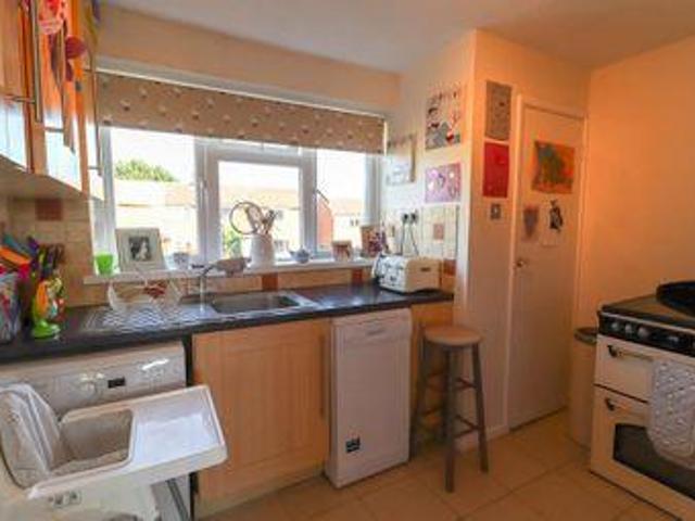 2 Bedrooms Maisonette for rent in Stonehouse Close, Cubbington, Leamington Spa CV32