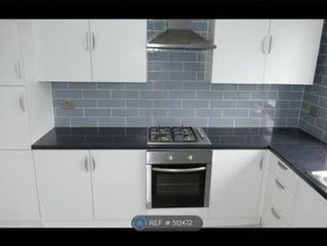 2 Bedrooms Maisonette for rent in Whiting Avenue, Barking IG11