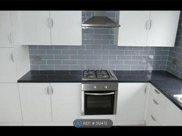 2 Bedrooms Maisonette for rent in Whiting Avenue, Barking IG11