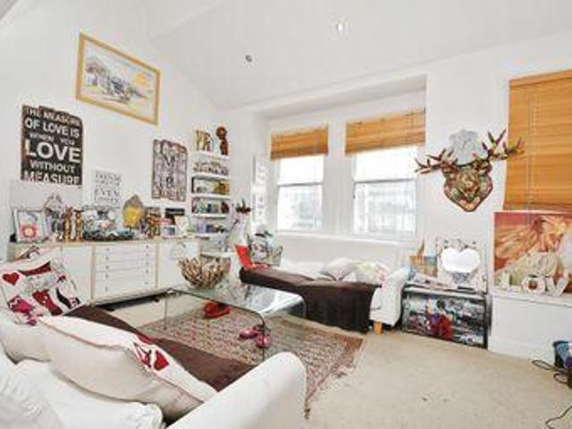 2 Bedrooms Maisonette for rent in Townmead Road, London SW6