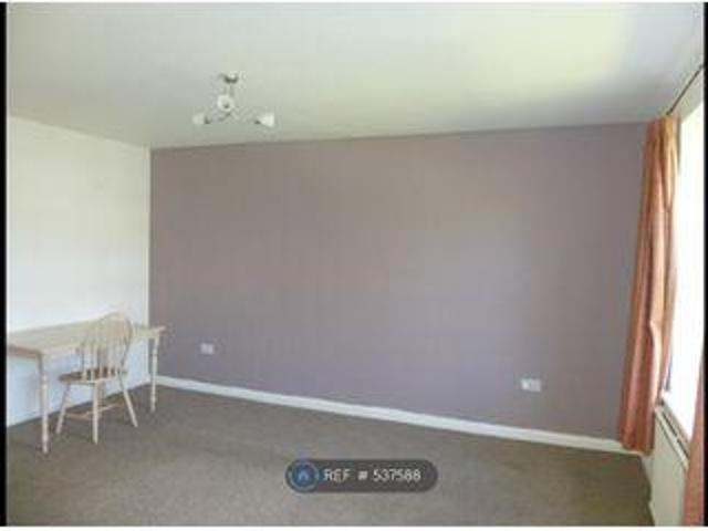 2 Bedrooms Maisonette for rent in The Fairway, London NW7
