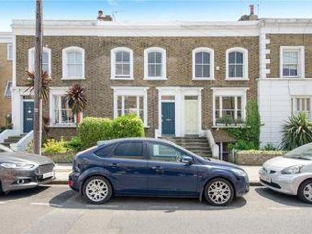 2 Bedrooms Maisonette for rent in Turners Road, Bow E3