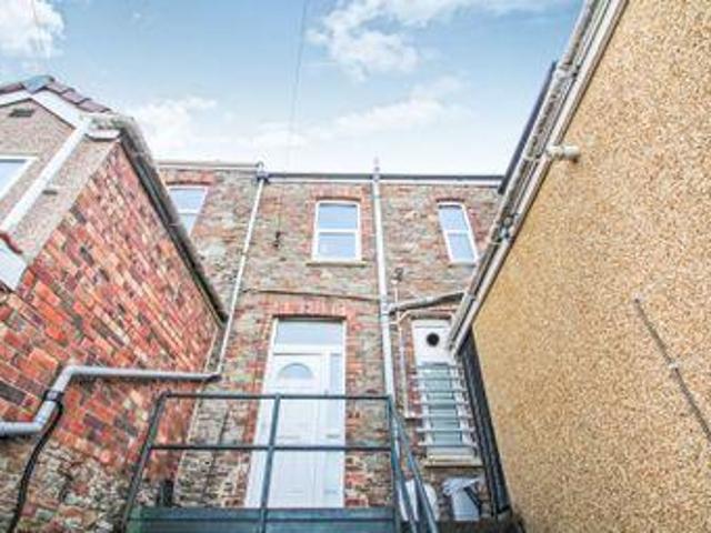 2 Bedrooms Maisonette for sale in 21 High Street, Staplehill BS16