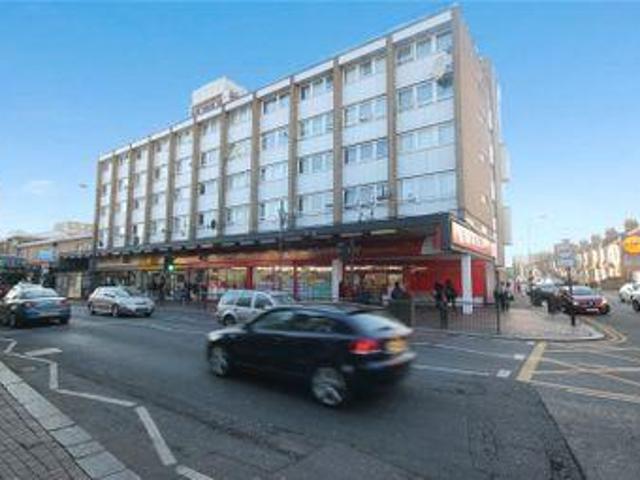 2 Bedrooms Maisonette for sale in College Gardens, London N18