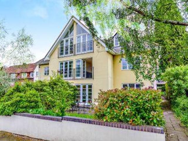 2 Bedrooms Maisonette for sale in Cranley Road, Guildford GU1
