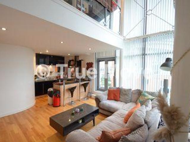2 Bedrooms Maisonette for sale in Bonaire, Gotts Road, Leeds LS12