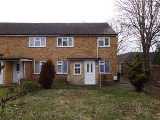 2 Bedrooms Maisonette for sale in Gordon Road, Enfield EN2