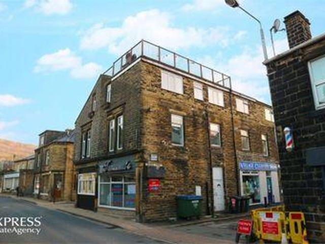 2 Bedrooms Maisonette for sale in George Street, Hebden Bridge, West Yorkshire HX7