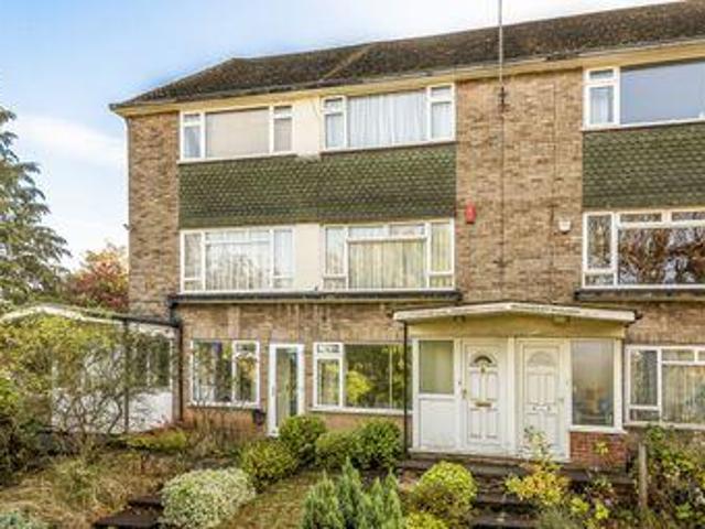 2 Bedrooms Maisonette for sale in Great North Road, New Barnet, Barnet EN5