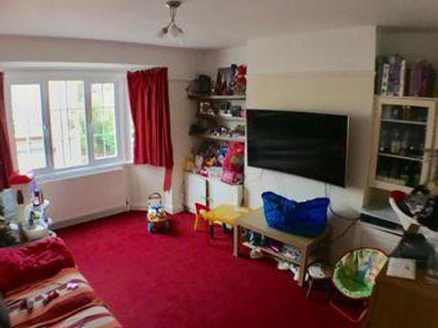 2 Bedrooms Maisonette for sale in Denham Road, Whetstone, London N20