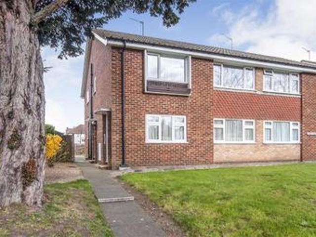 2 Bedrooms Maisonette for sale in Fleetwood Court, Farnborough Common, Orpington, Kent BR6