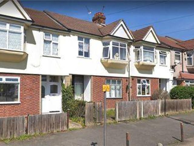 2 Bedrooms Maisonette for sale in Hornchurch Road, Hornchurch, Greater London RM11