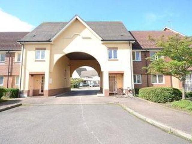 2 Bedrooms Maisonette for sale in Hartigan Place, Woodley, Reading RG5