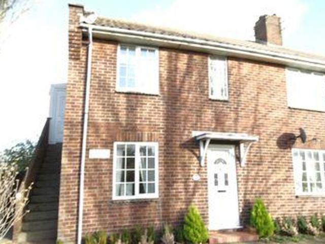 2 Bedrooms Maisonette for sale in Lottbridge Drove, Eastbourne BN23