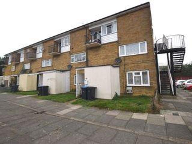 2 Bedrooms Maisonette for sale in Little Brays, Harlow CM18