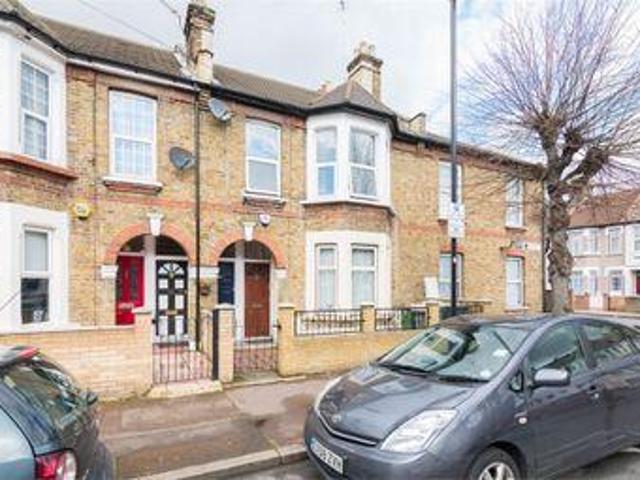 2 Bedrooms Maisonette for sale in Lloyd Road, East Ham, London E6
