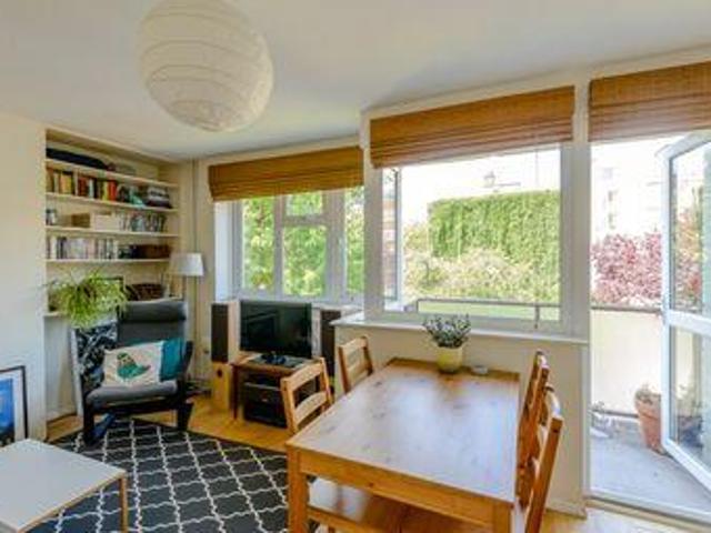 2 Bedrooms Maisonette for sale in Milton Garden Estate, London N16