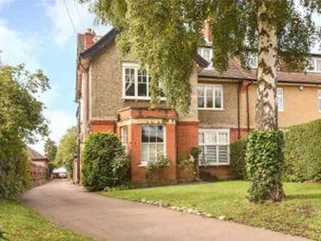 2 Bedrooms Maisonette for sale in Murray Road, Northwood, Middlesex HA6