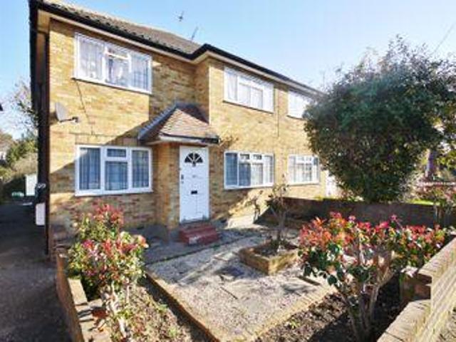 2 Bedrooms Maisonette for sale in Shevon Way, Brentwood, Essex CM14